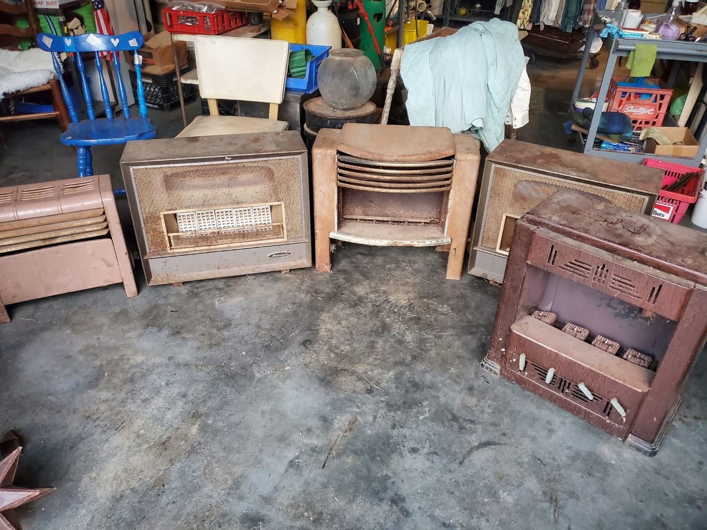 Giant pickers warehouse junktique sale starts on 7/14/2023