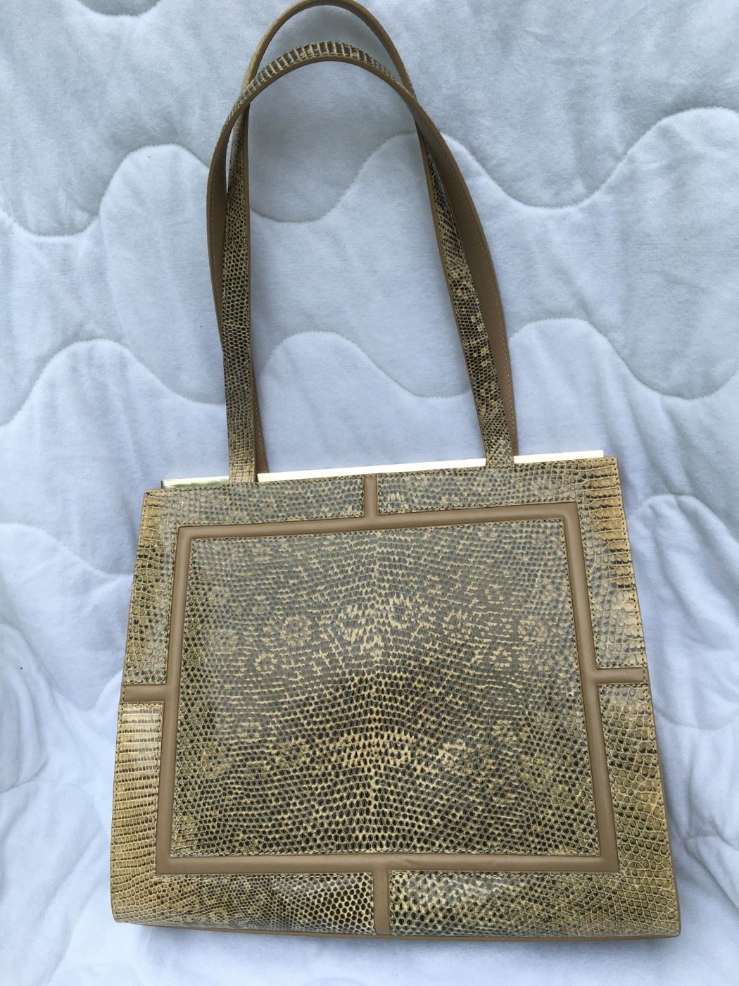 Everything for Sale in Somerset, NJ starts on 8/5/2023