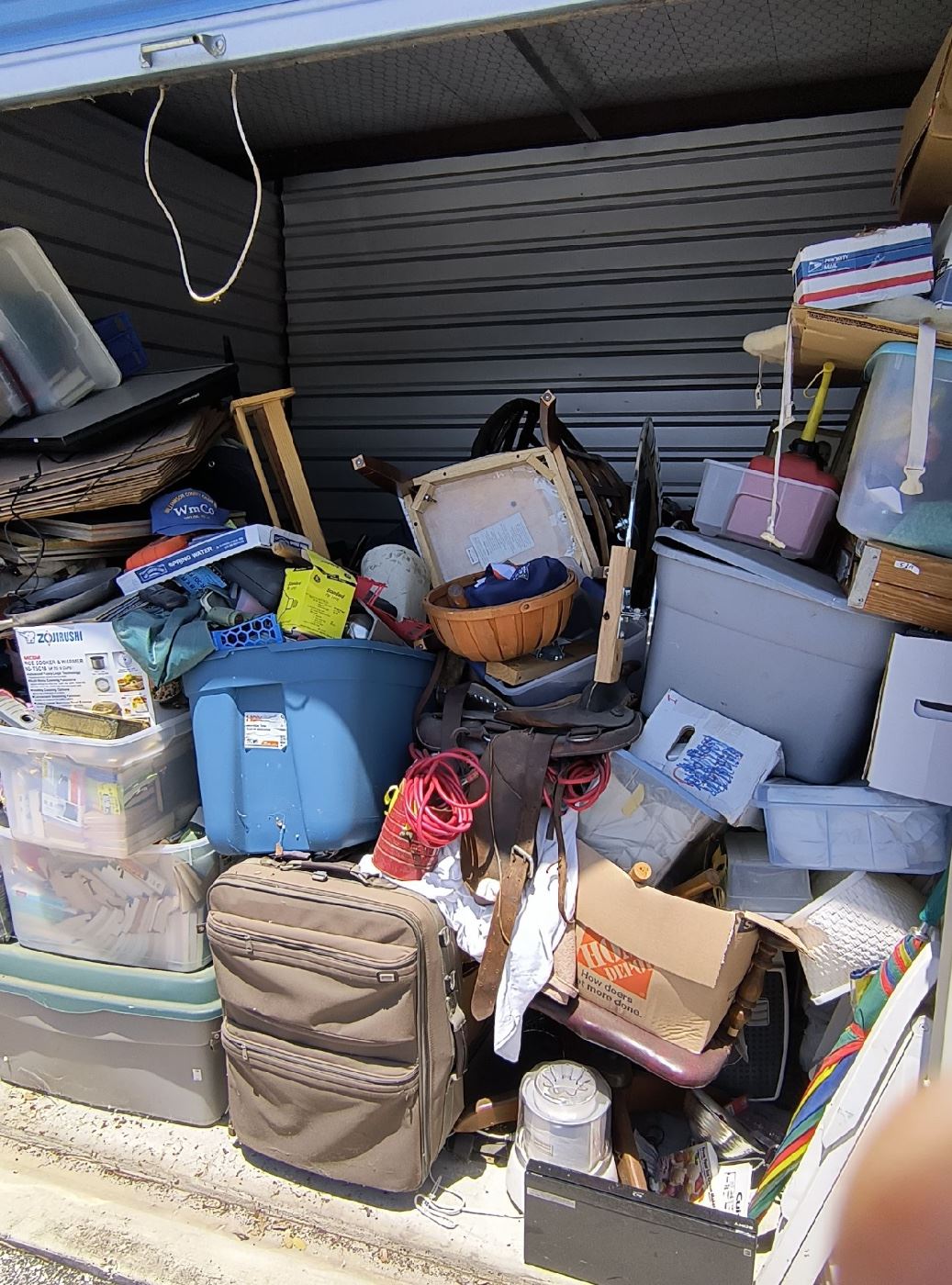 10ft by 10ft Full Storage Unit Lot Online... starts on 7/25/2023