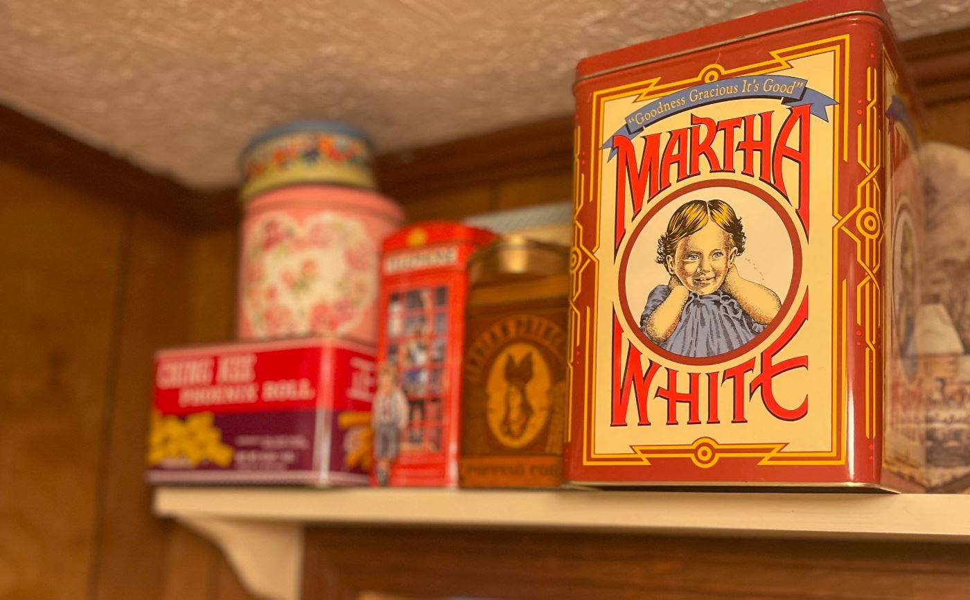 Mid century Home PACKED with tons of interesting... starts on 10/6/2023