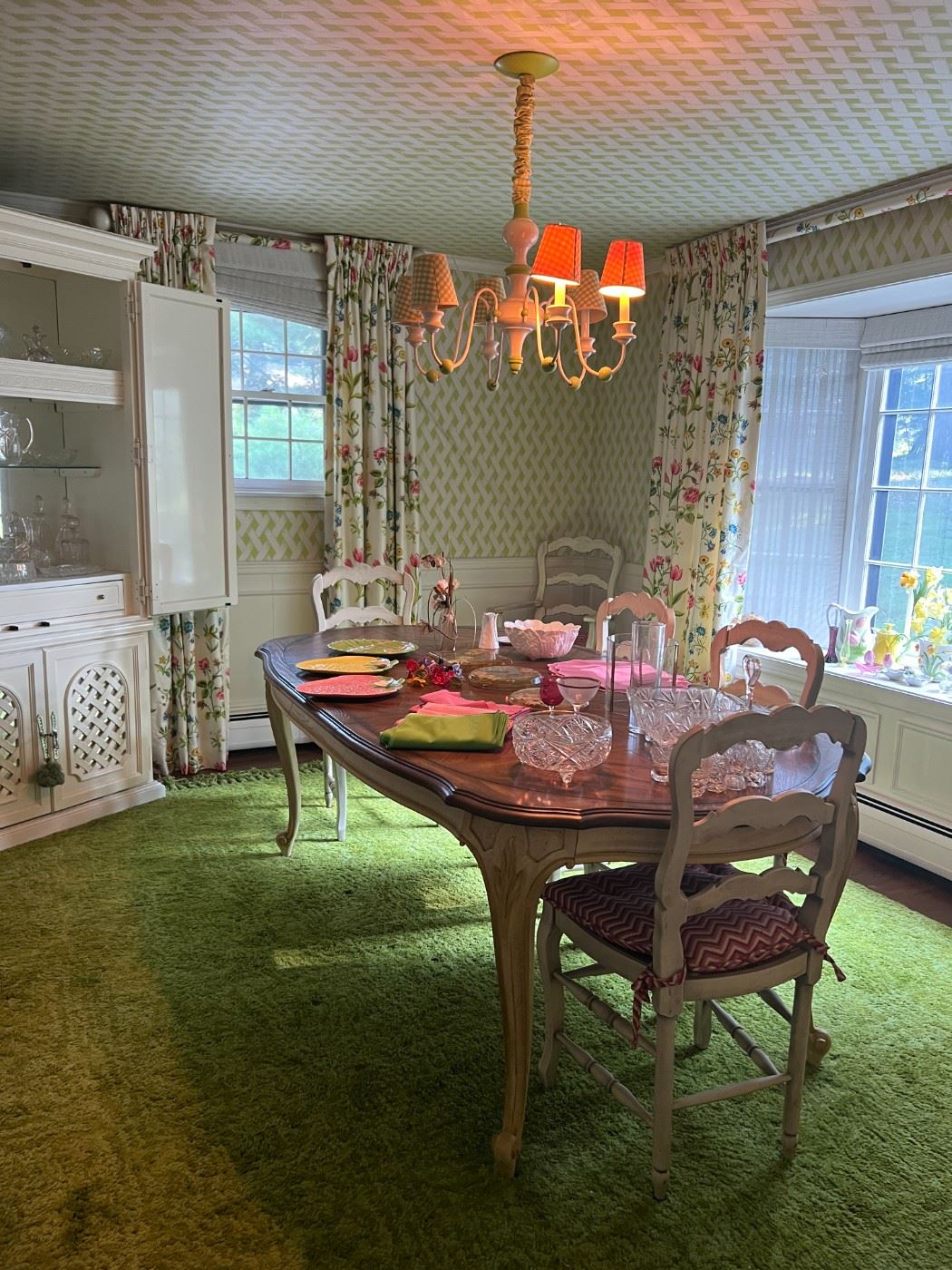 Vintage Retro 1-Day Pickers Sale East Greenwich starts on 8/5/2023