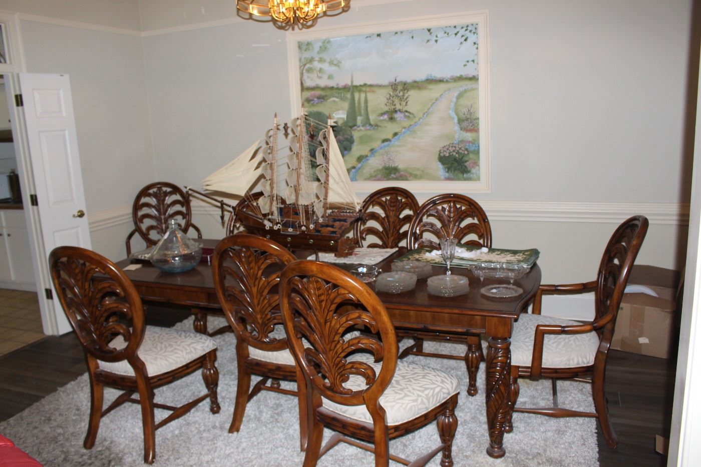 Nice East Memphis Estate Sale starts on 8/5/2023