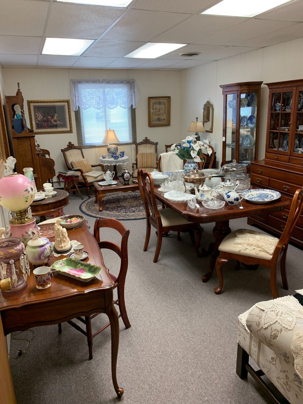 Antique, Furniture, Primitive, Collectibles... starts on 8/4/2023