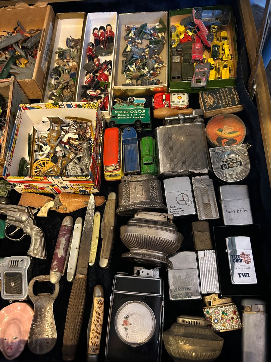 Antique/Vintage Picker Paradise & Vintage... starts on 9/22/2023