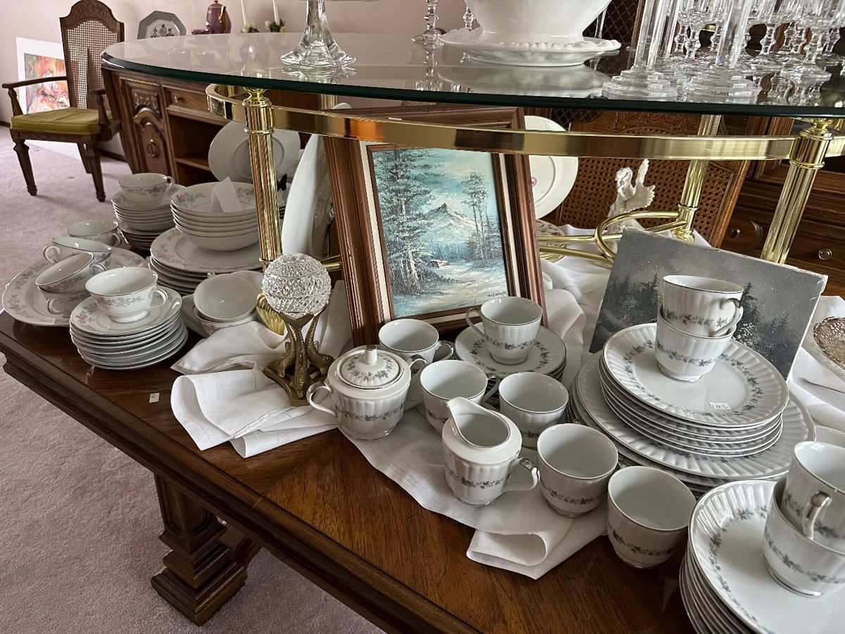 75% OFF!! Merchant Traders Eclectic Collectibles,... starts on 8/24/2023