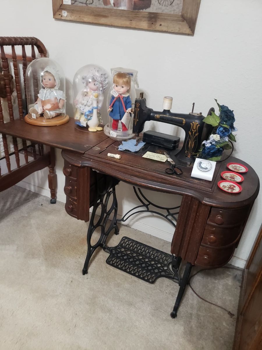 HALF PRICE SATURDAY at the Primitive Treasures... starts on 8/26/2023