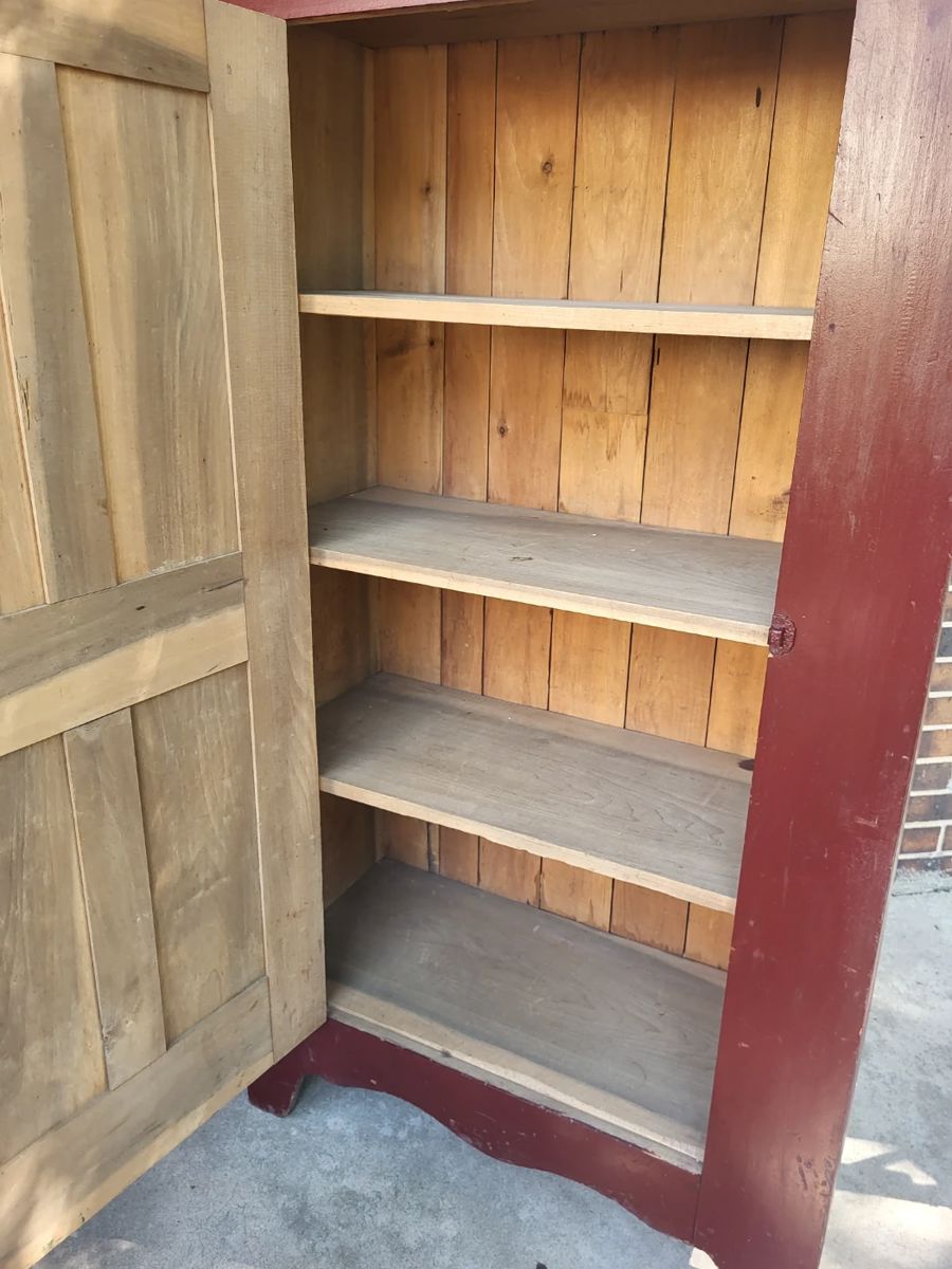 Treasure Hunt Estate Sales - SMALL LIQUIDATION... starts on 8/28/2023