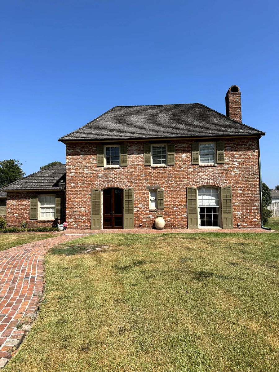 A Fabulous Estate Sale! in Lafayette, LA starts on 8/31/2023