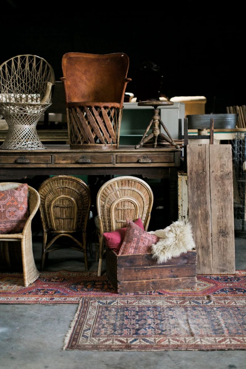 Antique Collector's Warehouse open to YOU! starts on 9/2/2023