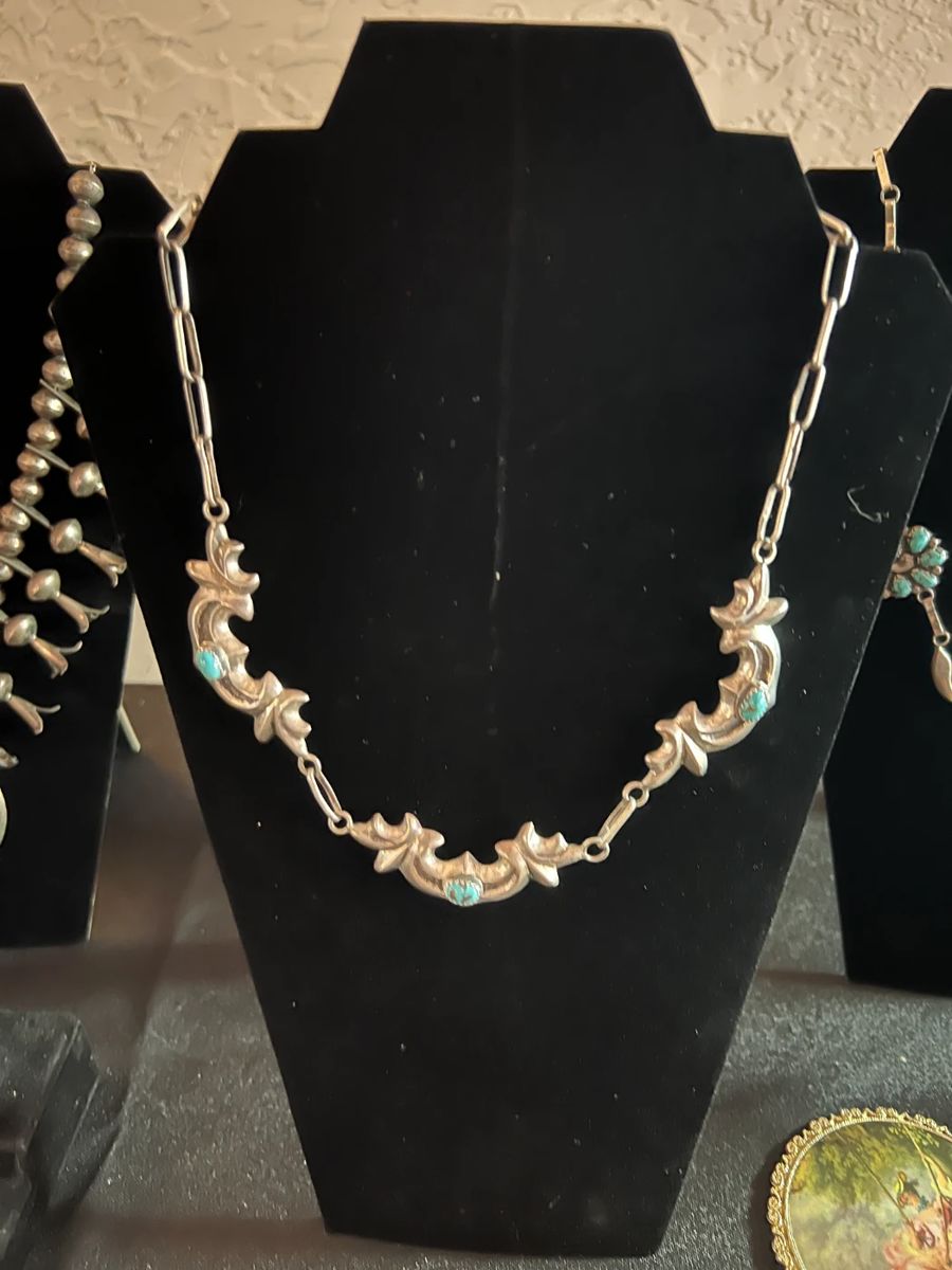 ABQ COUNTRY CLUB AREA ESTATE SALE in Albuquerque, NM starts on 9/1/2023