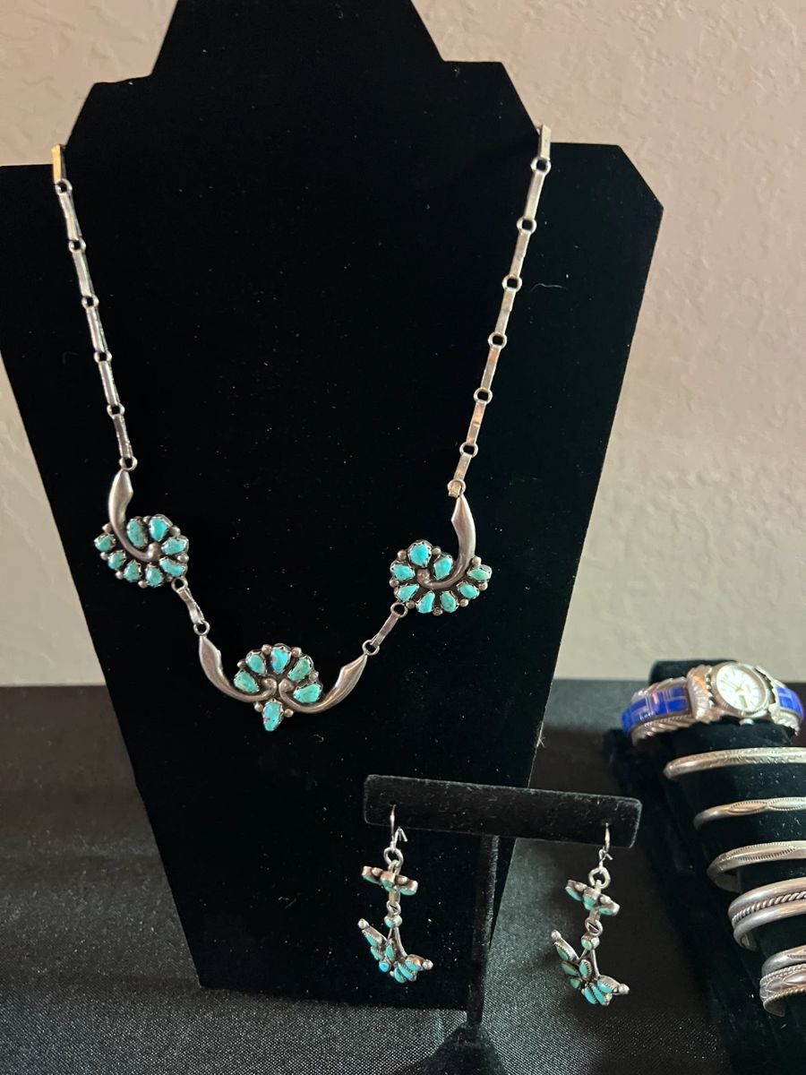 ABQ COUNTRY CLUB AREA ESTATE SALE in Albuquerque, NM starts on 9/1/2023