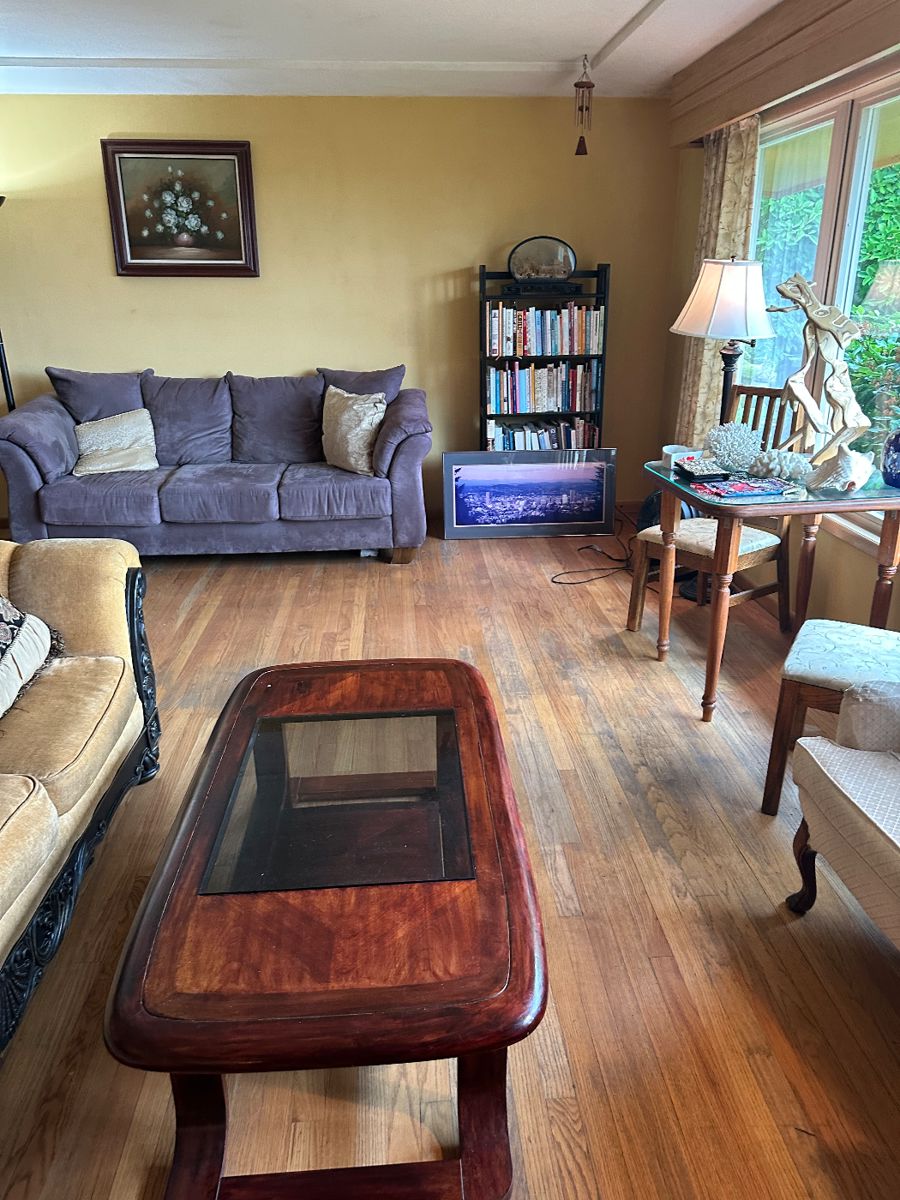 Shirts R Us in Argay Terrace in Portland, OR starts on 9/1/2023