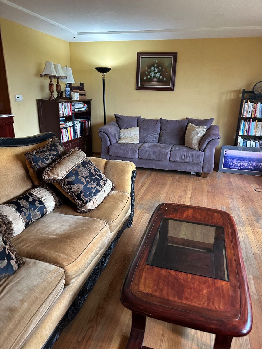 Shirts R Us in Argay Terrace in Portland, OR starts on 9/1/2023