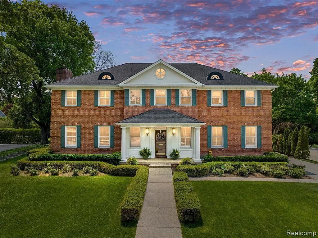 50% OFF Bloomfield Village Estate Sale starts on 9/15/2023