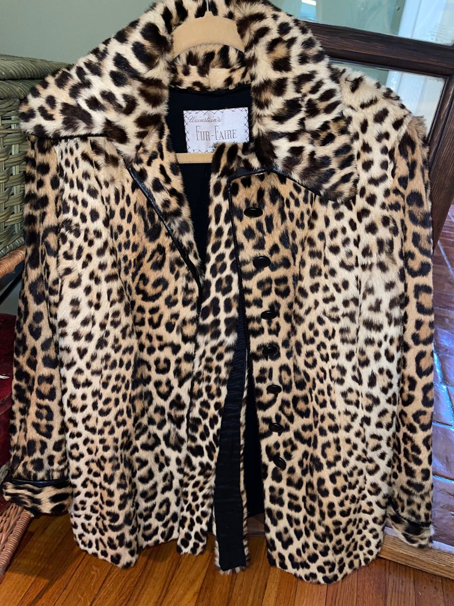 Woodmere Sunday Loaded!! Designer Clothing... starts on 9/17/2023