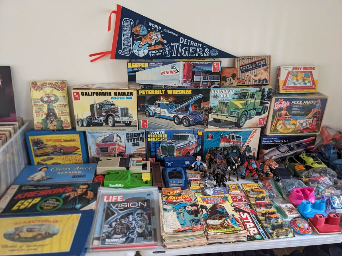 (50% off + $5 bag sale!) Collectables and... starts on 9/22/2023