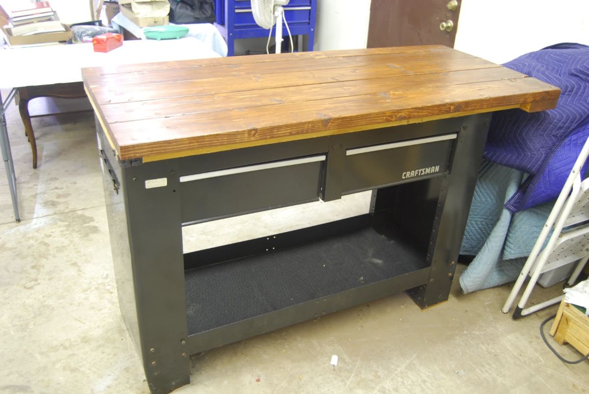 Estate Sale at the Garage in Appleton, WI starts on 9/20/2023