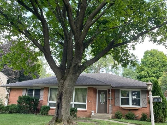 Hidden Treasures Estate Sale With Janet starts on 9/22/2023