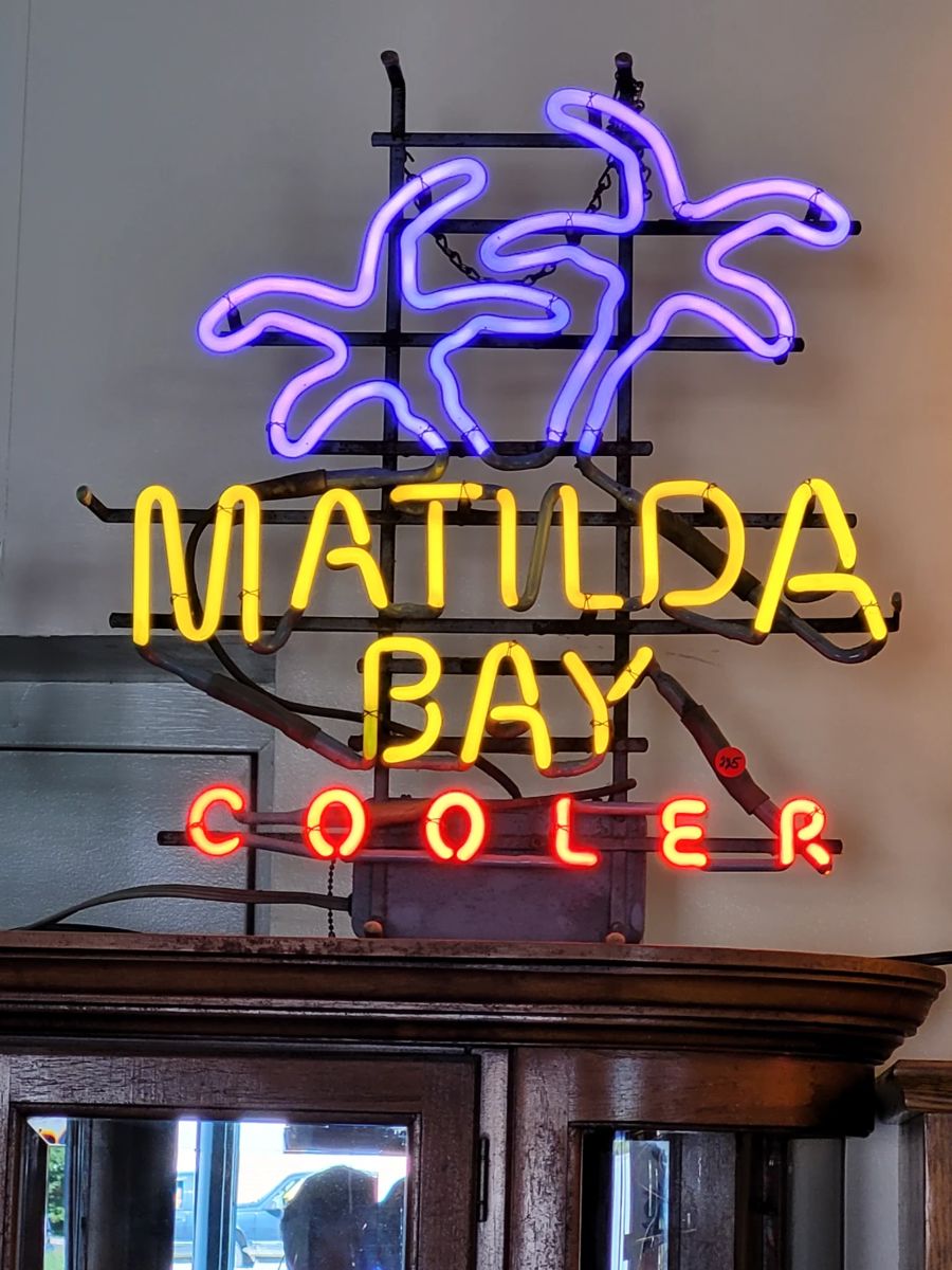 2-Day Eclectic Estate / Beer Signs / 2X Faux... starts on 9/23/2023