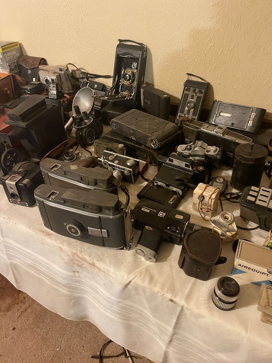 Stone Mountain Antique Book Cameras and collectibl... starts on 9/28/2023