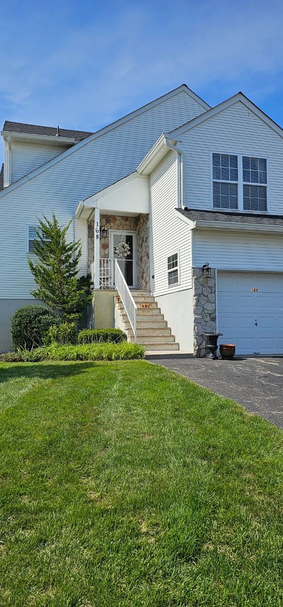 ALLAIRE COUNTRY CLUB ESTATES...WALL...3 DAY... starts on 9/29/2023