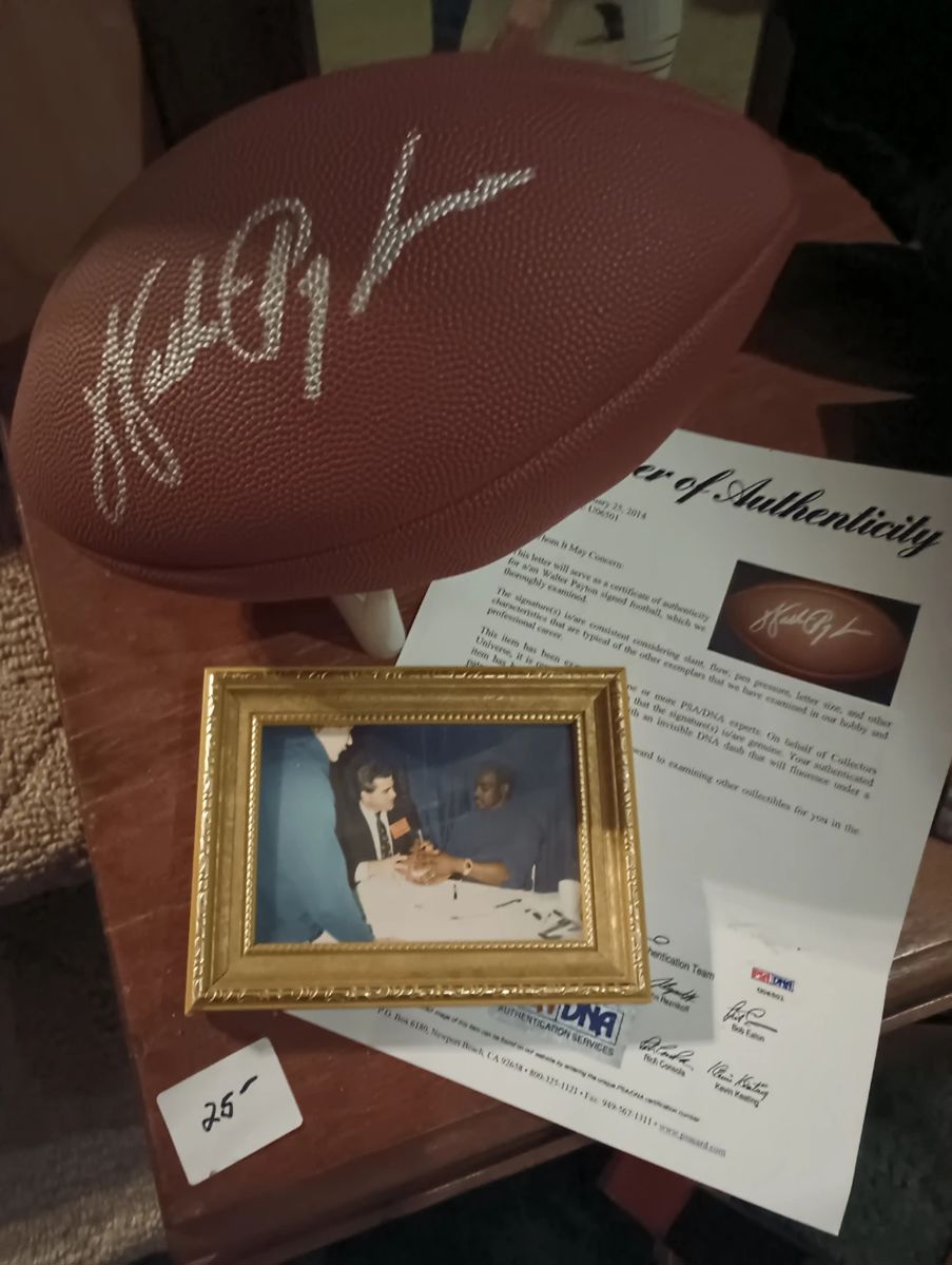 Autograph Collectable and Tool Sale Momence... starts on 10/21/2023