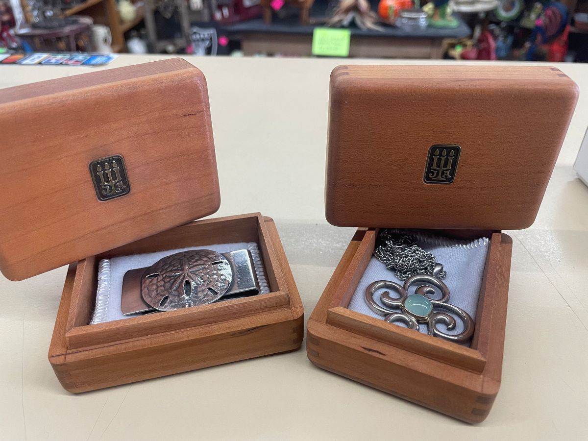 George & Barbara Brightwell estate liquidation starts on 9/29/2023