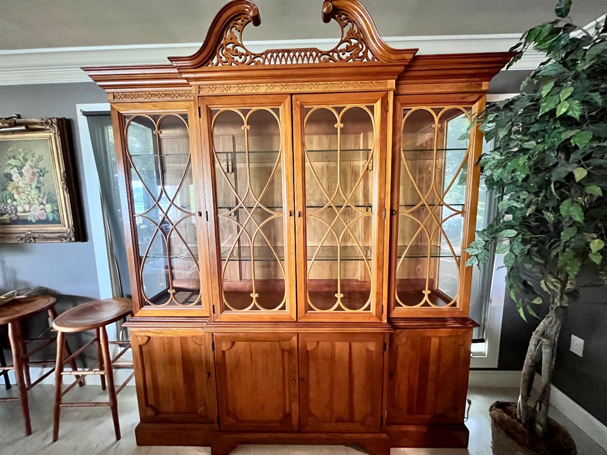 Estate of Don & Kay Jenkins Cowan Sunday... starts on 10/5/2023