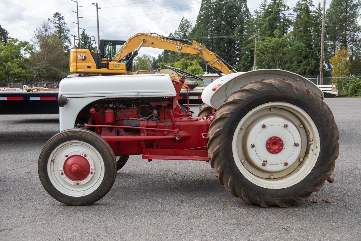 1940s FORD TRACTORS 8N/9N in Salem, OR starts on 10/2/2023