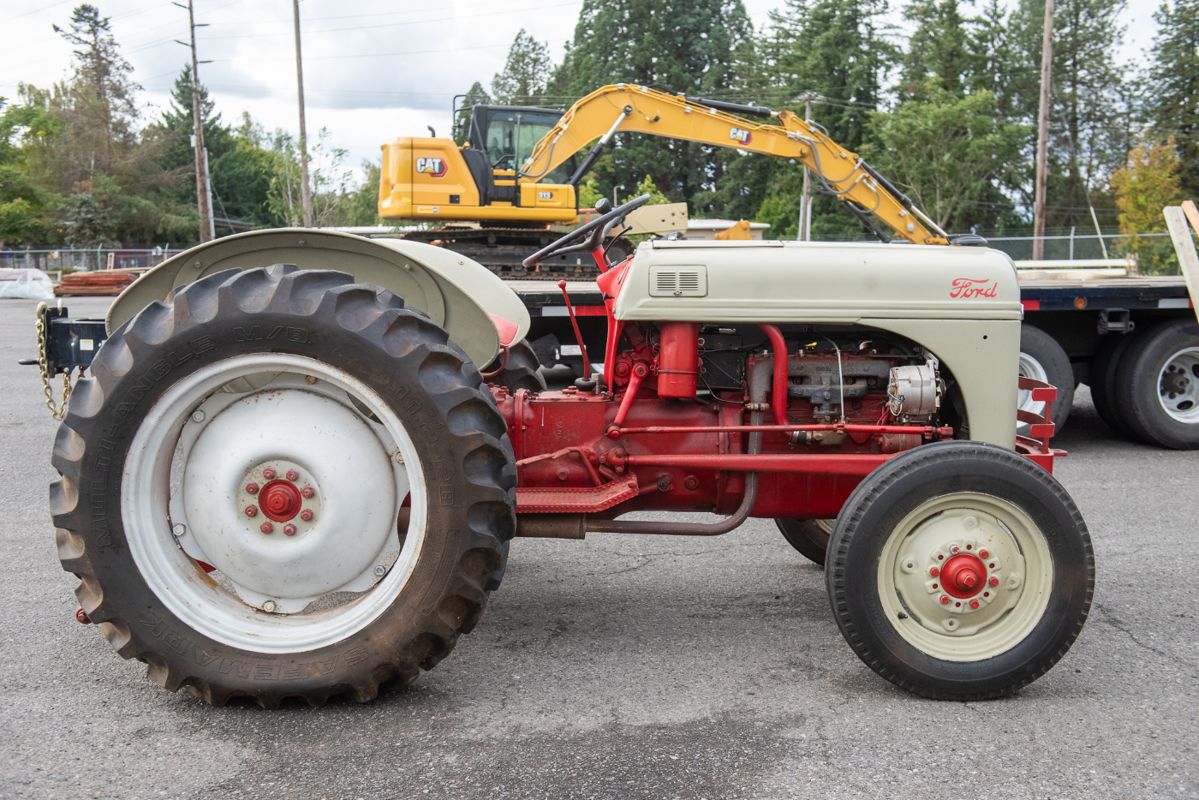 1940s FORD TRACTORS 8N/9N in Salem, OR starts on 10/2/2023