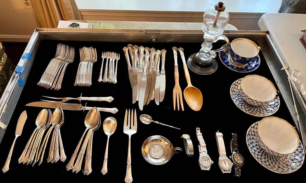 Chevy Chase Estate Sale starts on 11/18/2023