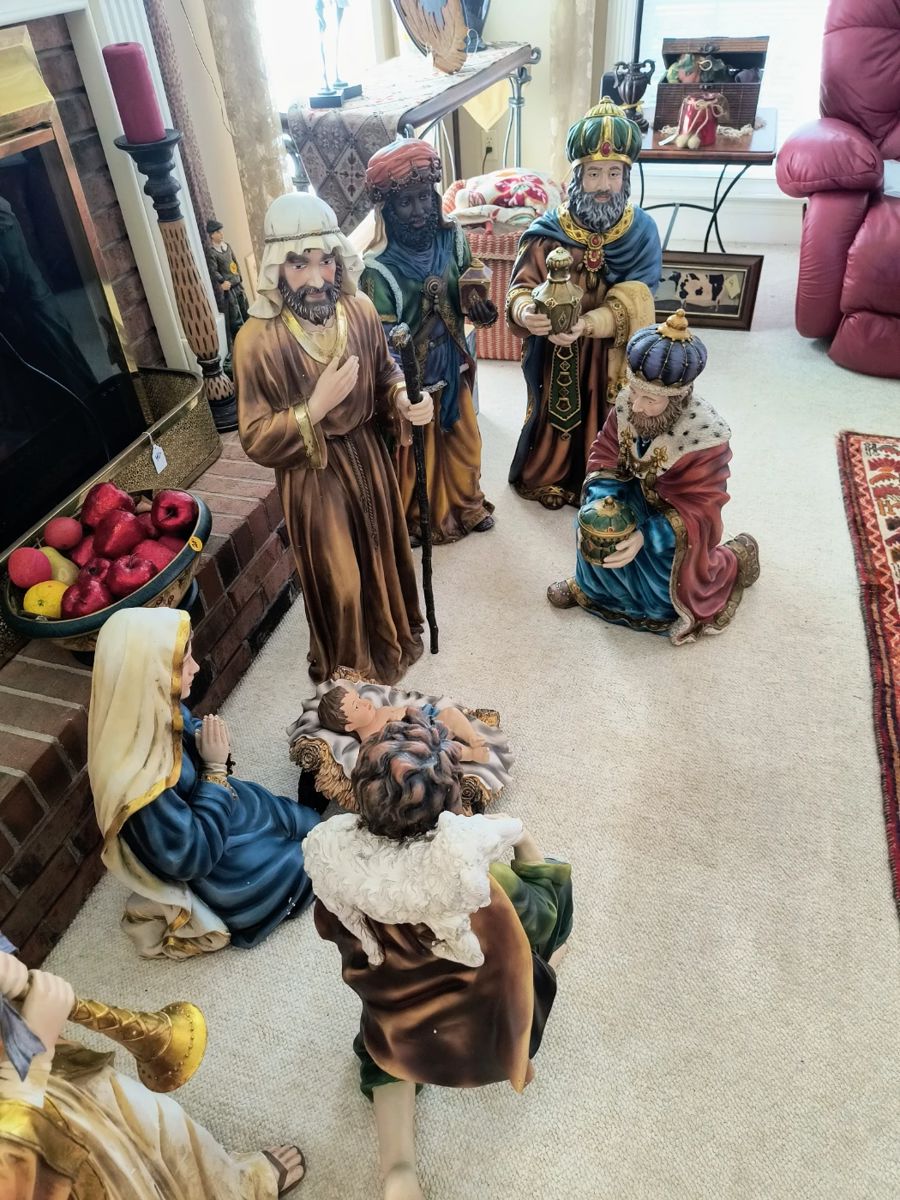 Huge Estate Sale - Silver Lakes Community... starts on 10/10/2023