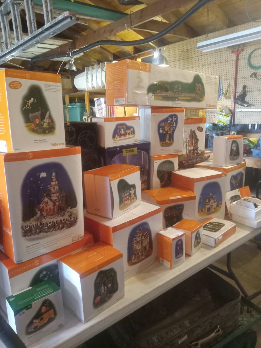 Midlothian Estate Sale Dept 56 Village Christmas... starts on 10/12/2023