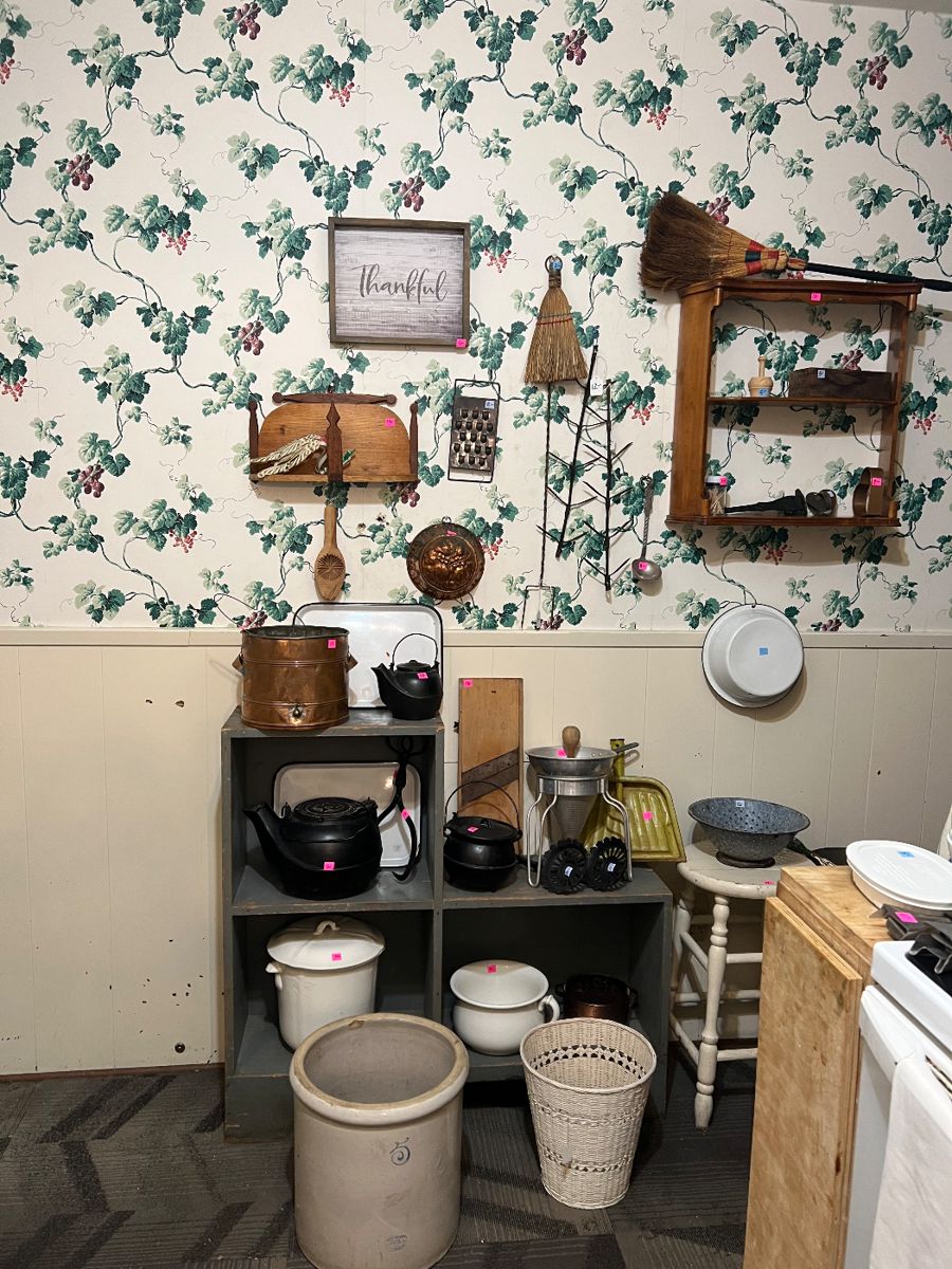 Crown Heights Estate Sale in Wichita, KS starts on 10/5/2023