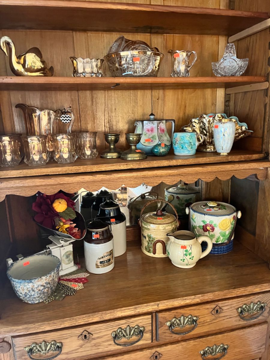 Beautiful Antiques on 26th St in Sioux Falls, SD starts on 10/26/2023