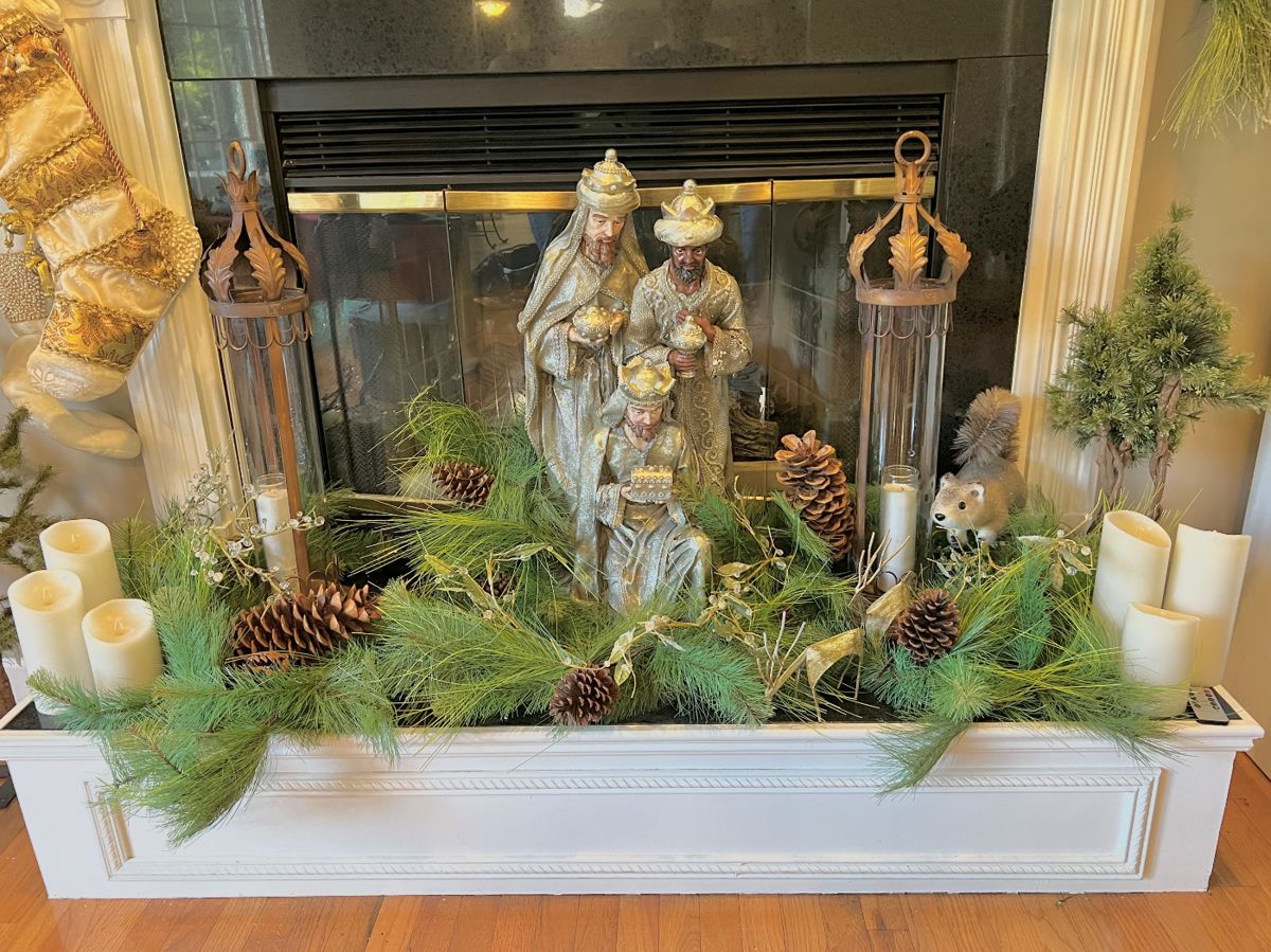 1/2 PRICE SATURDAY - ESTATE SALE OF LEE RUSSO starts on 10/13/2023