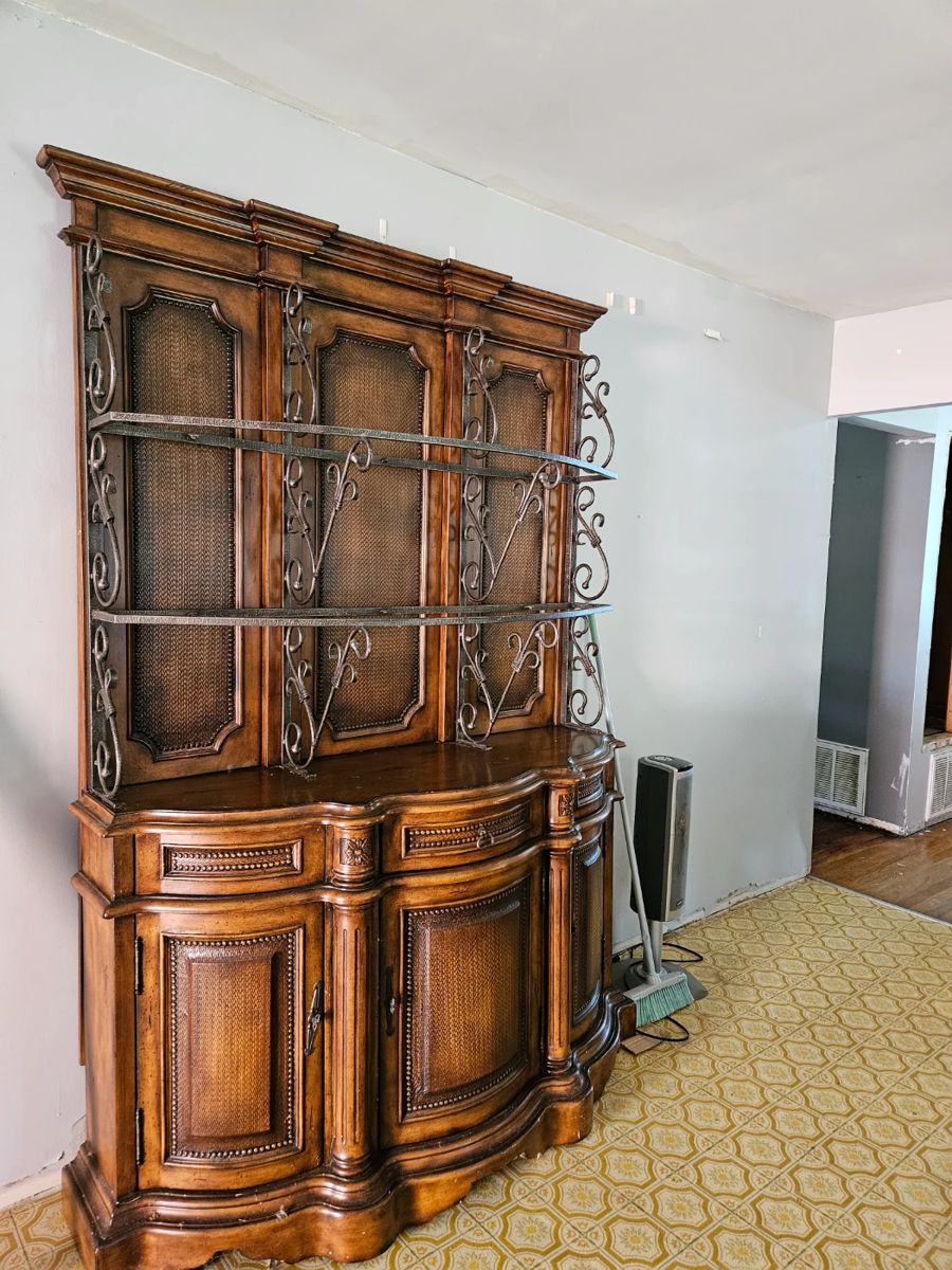 Mike Lynnell & Son estate sale augusta ga starts on 10/13/2023