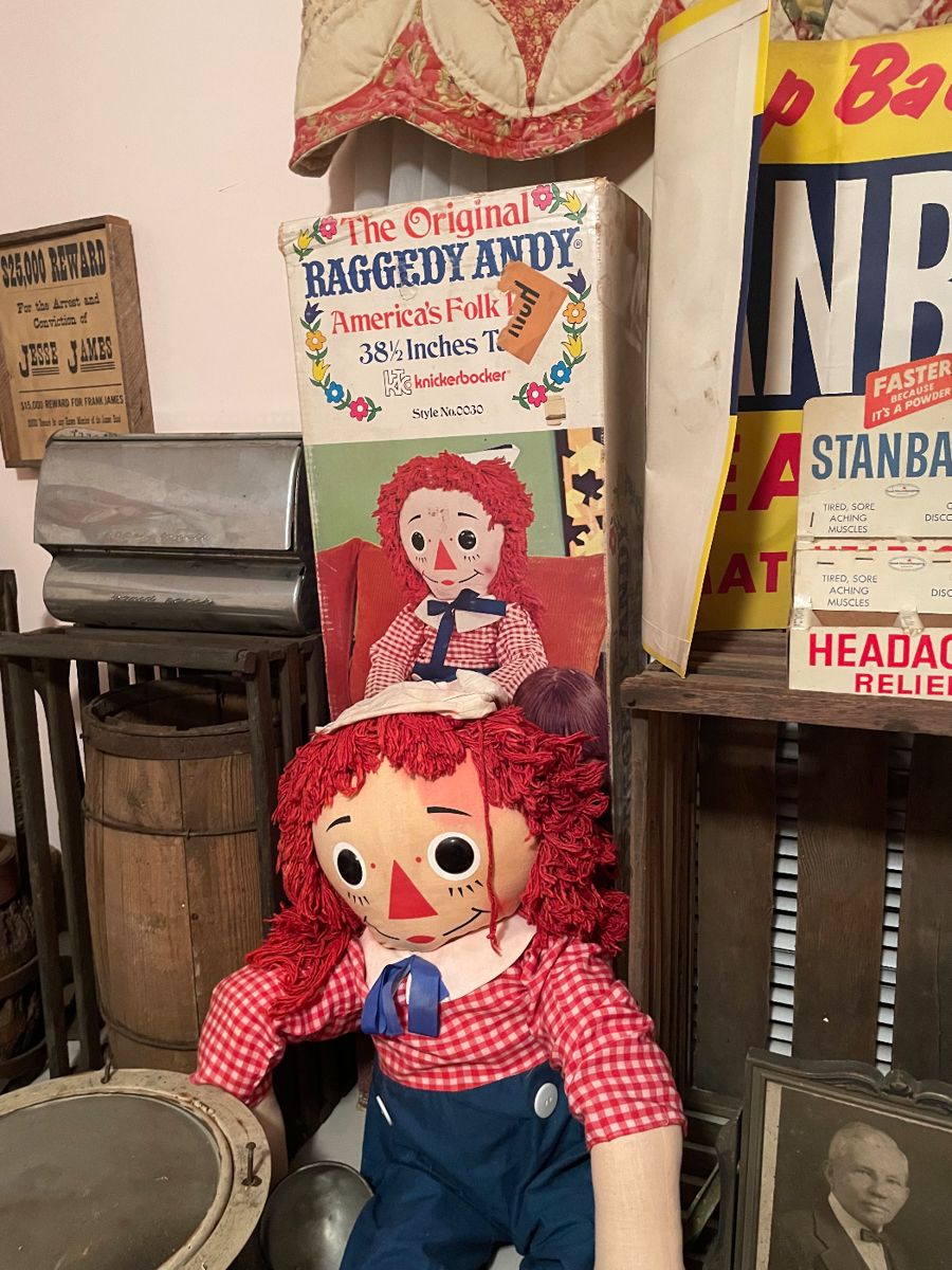 Cole Almany Estate Sales in Bristol, VA starts on 10/13/2023