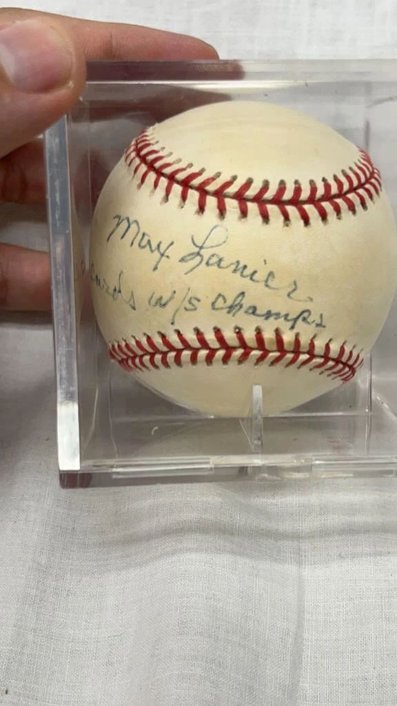 MASSIVE SPORTS Auction #2-TONS of Autographs!! starts on 10/10/2023