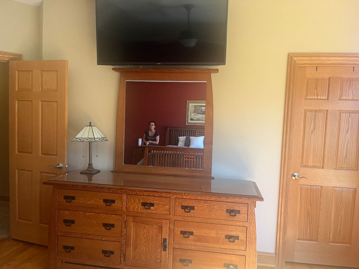 Burlington illinois Giant stunning Estate Sale starts on 10/20/2023