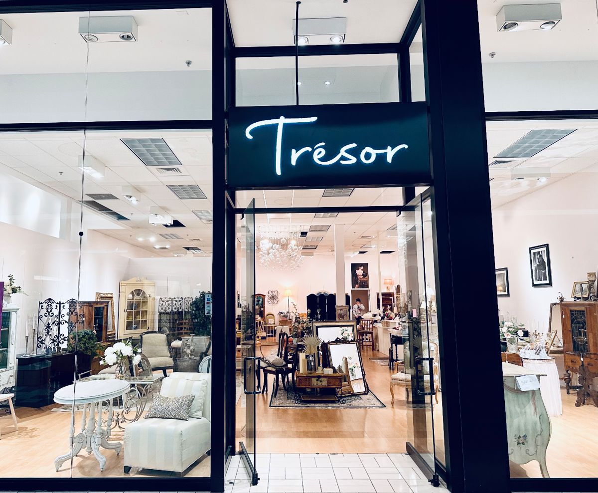 Luxury Consignment Store Closing/Tresor/Eastern... starts on 10/18/2023