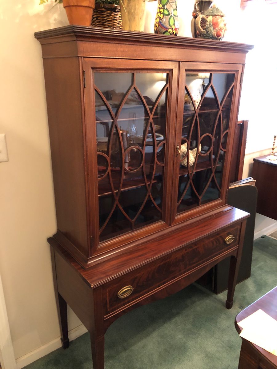 Vintage and More: Herman Miller & Williams... starts on 10/20/2023