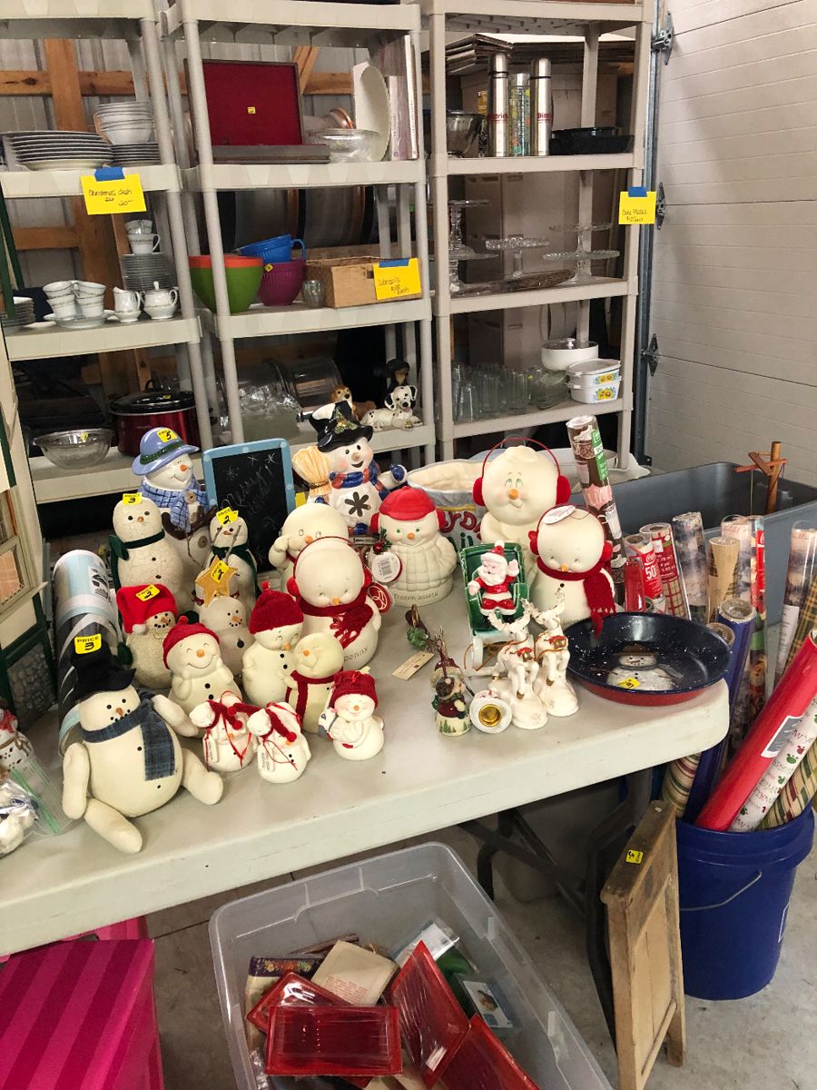 Living estate sale collectibles and lot... starts on 10/19/2023