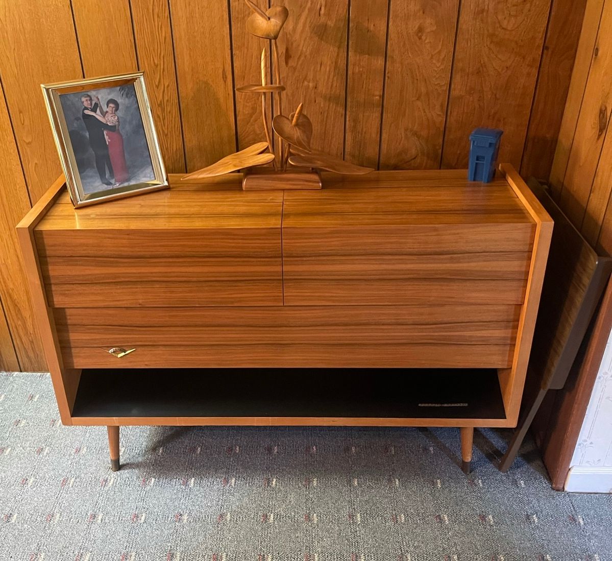 Mid Century Modern Time Capsule Furniture... starts on 10/26/2023