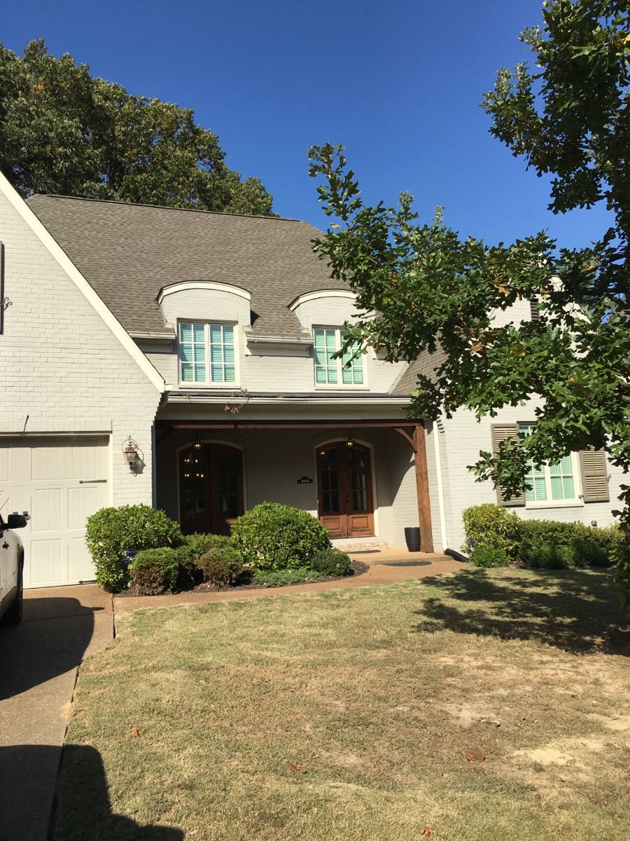 Nice East Memphis Estate starts on 10/28/2023