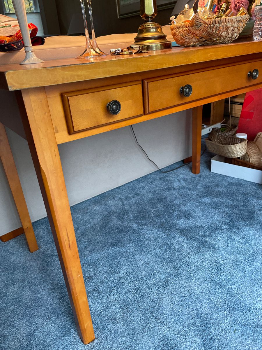 Moving sale in Fayson Lakes in Butler, NJ starts on 10/21/2023