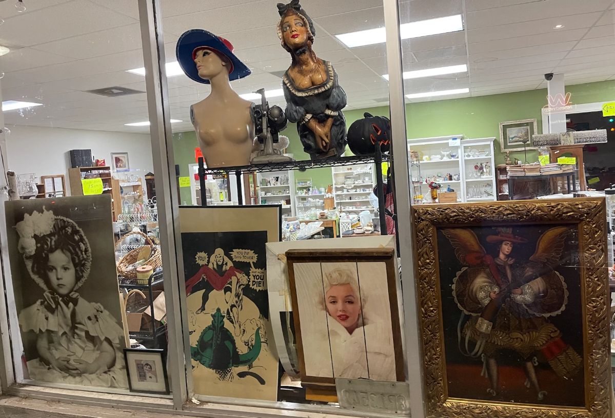 75% OFF ANTIQUE VINTAGE HOARDER MOVIE LIQUIDATION... starts on 10/27/2023