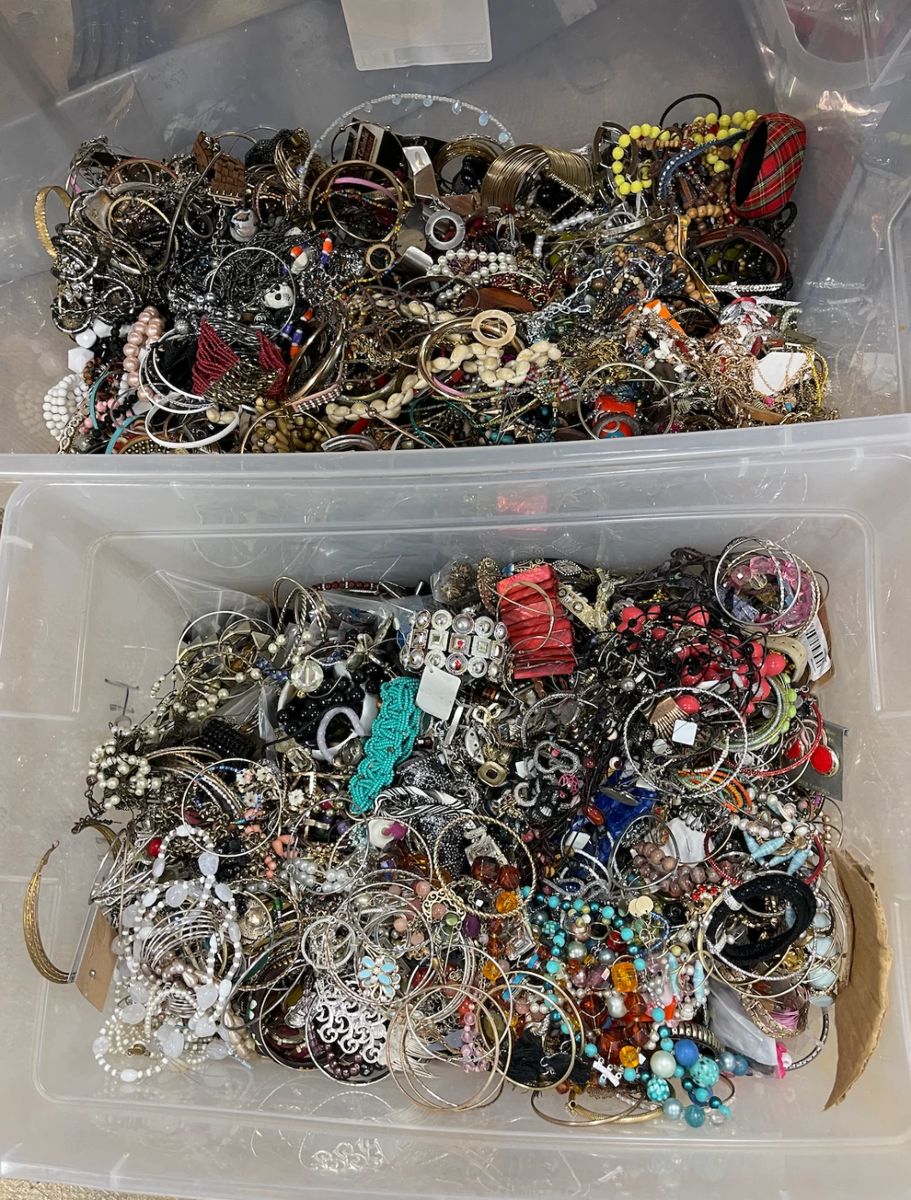 75% OFF ANTIQUE VINTAGE HOARDER MOVIE LIQUIDATION... starts on 10/27/2023