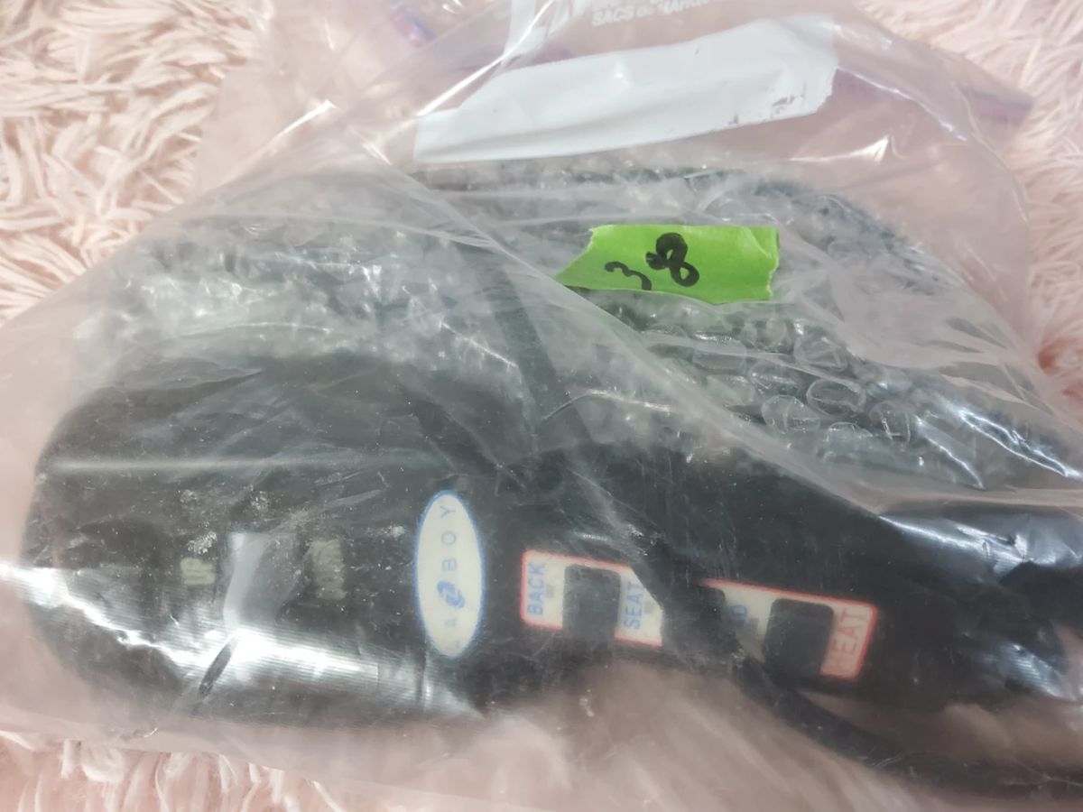 HOUSE CLEAN OUT, BOX LOTS AND MORE!! starts on 10/20/2023