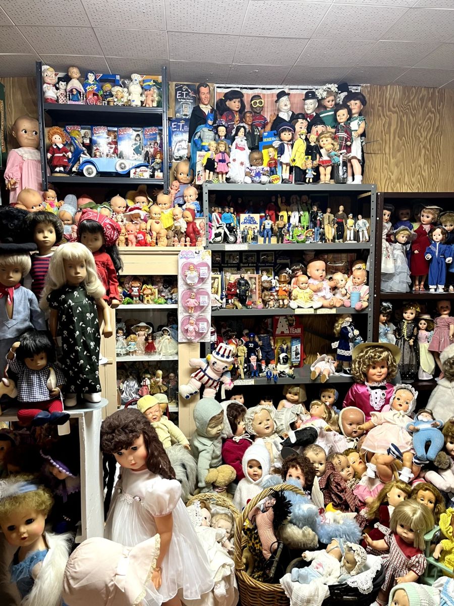 A lifetime of Doll and Toy Collection starts on 11/10/2023